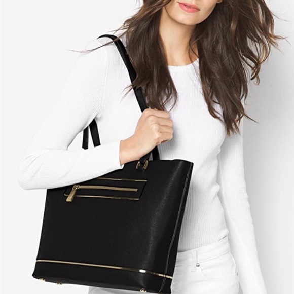 MICHAEL Michael Kors | Bags | Michael Michael Kors Black Logo Frame Out ...